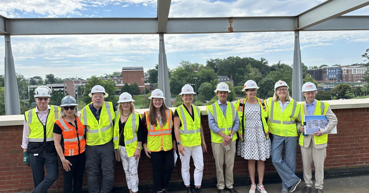 President Jim Ryan Tours New Home of Data Science — School of Data Science President Jim Ryan Tours New Home of Data Science — School of Data Science